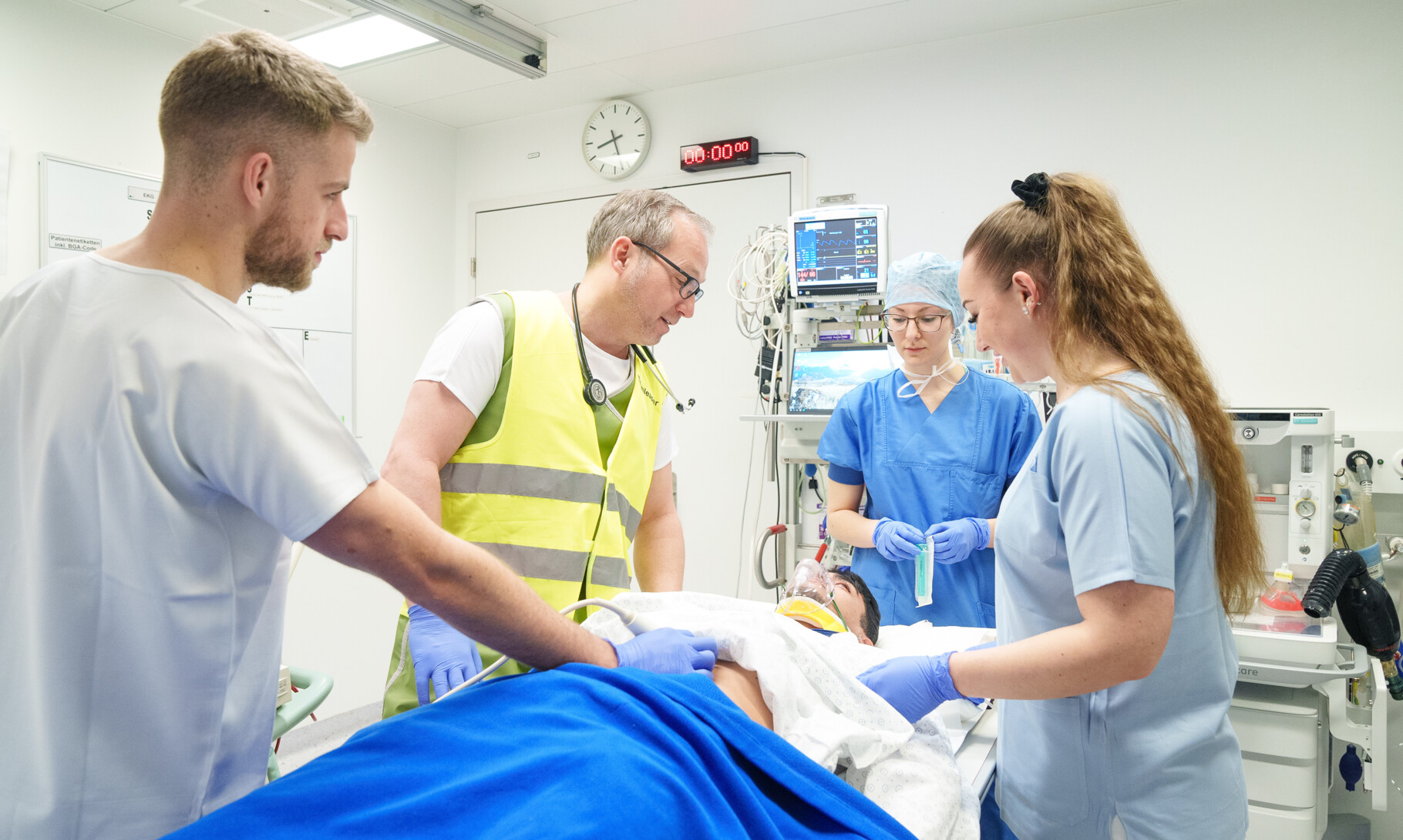 Notfallstation - Operationen und Eingriffe - Unsere Leistungen - Spital ...